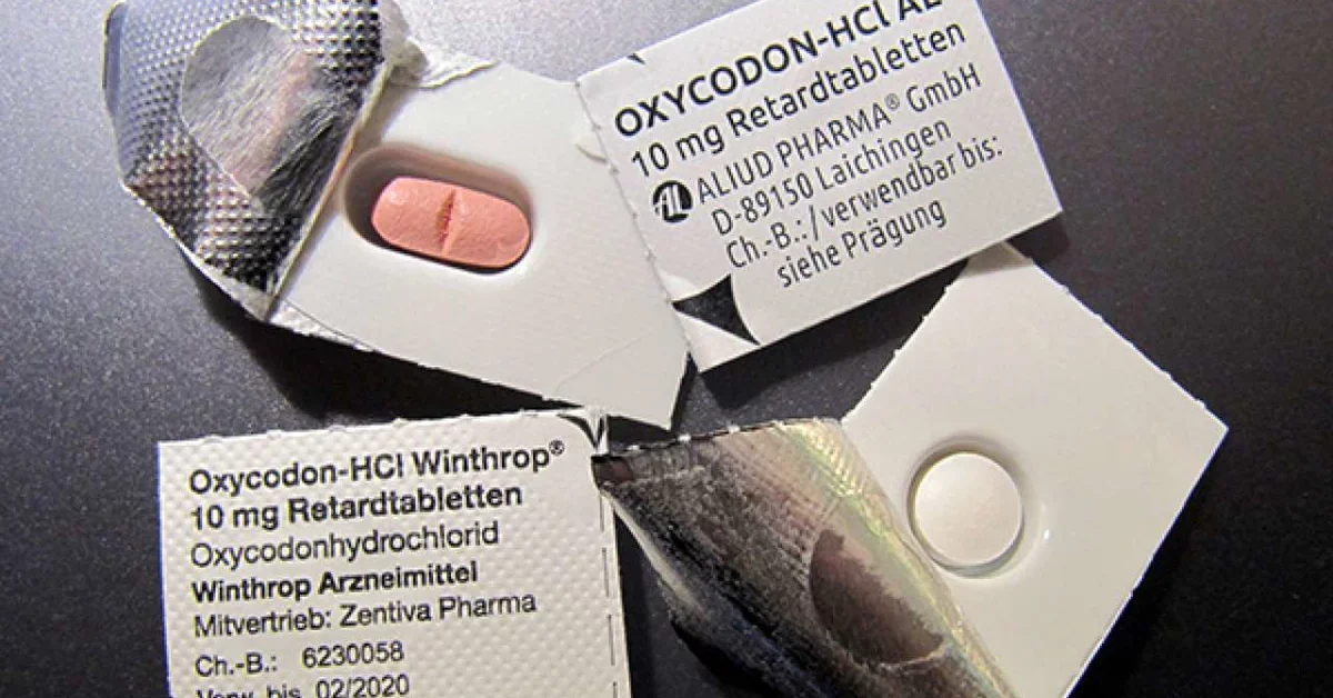 What OTC naloxone means for the opioid crisis | UCLA Medical School