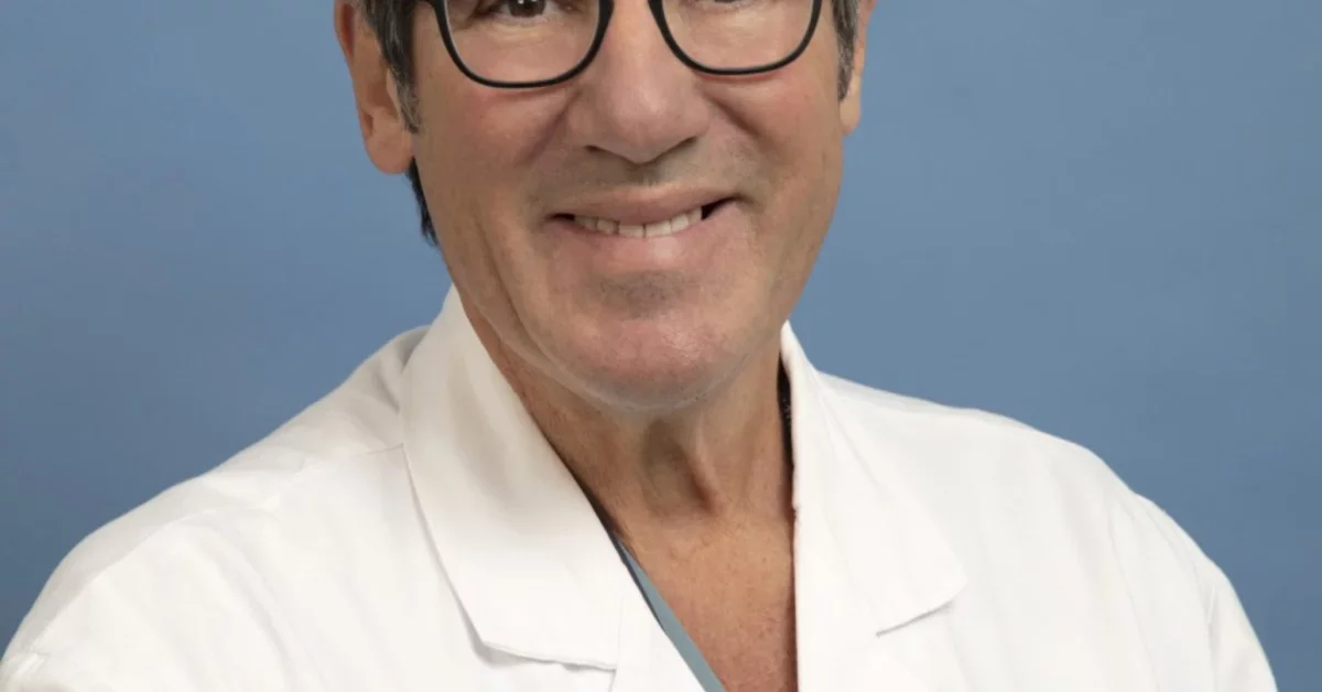 Surgery Professor Receives Mitral Valve Repair Reference Center Award ...